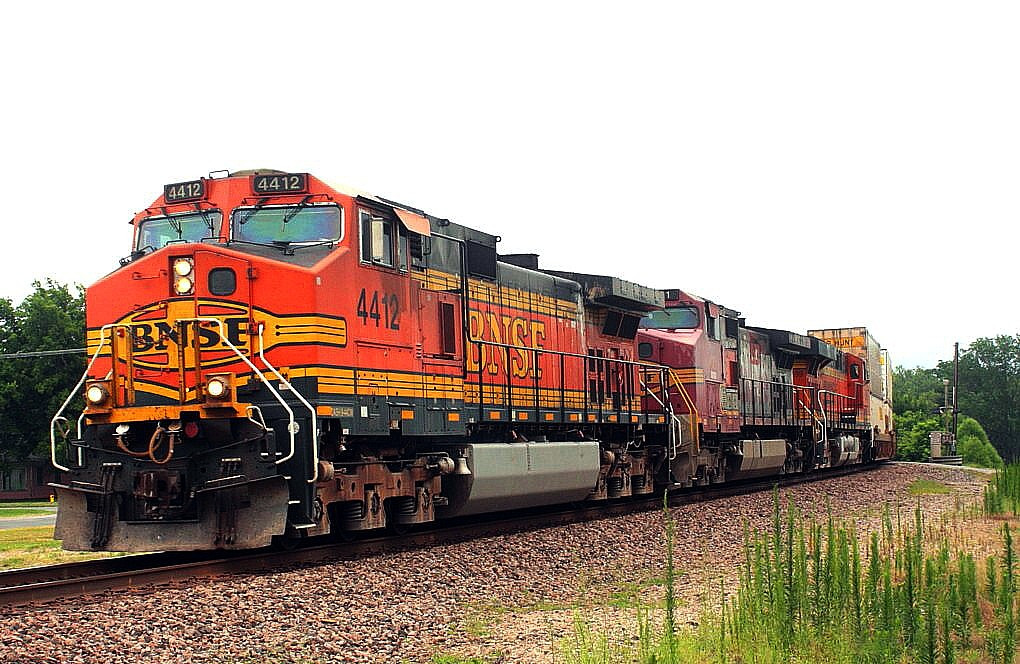 BNSF 4412